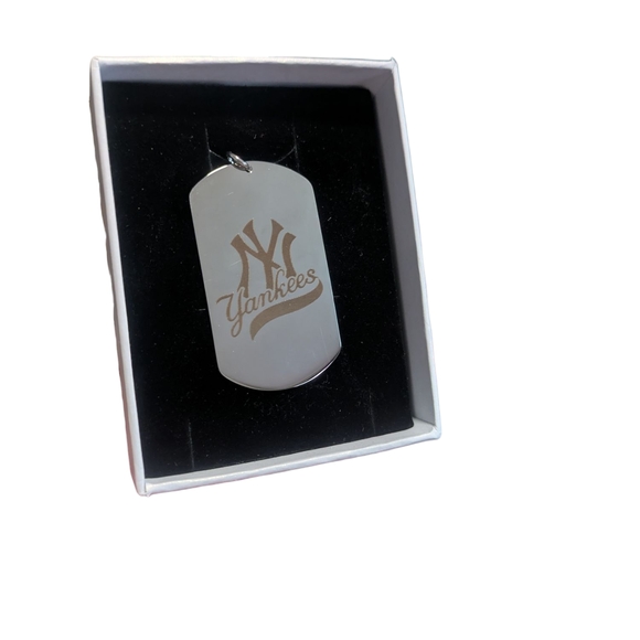 one memory lane | Accessories | Silver Yankees Key Chain Pendant | Poshmark